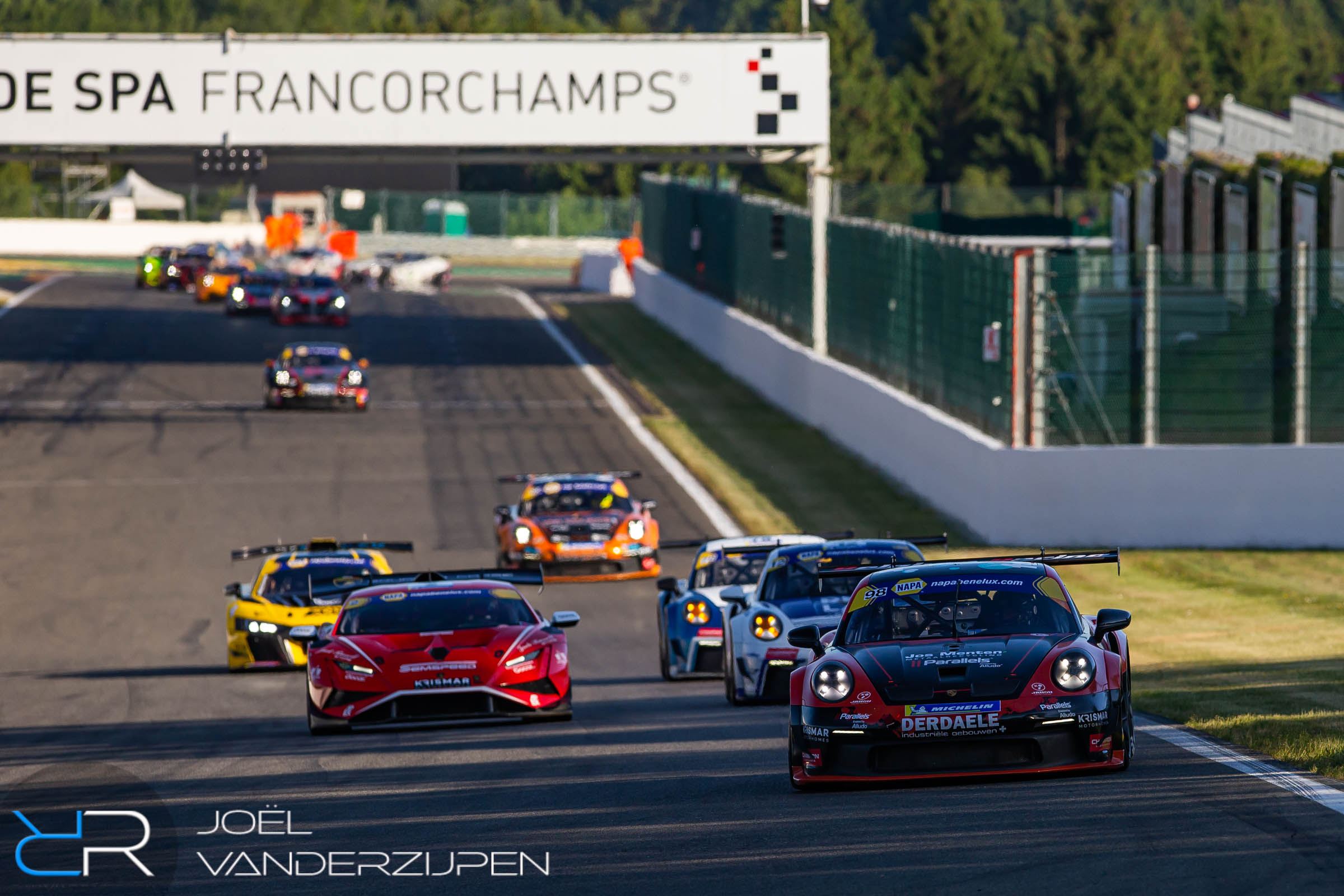 Belgium Racing aan de voet van het podium in Spa na lastige wedstrijd