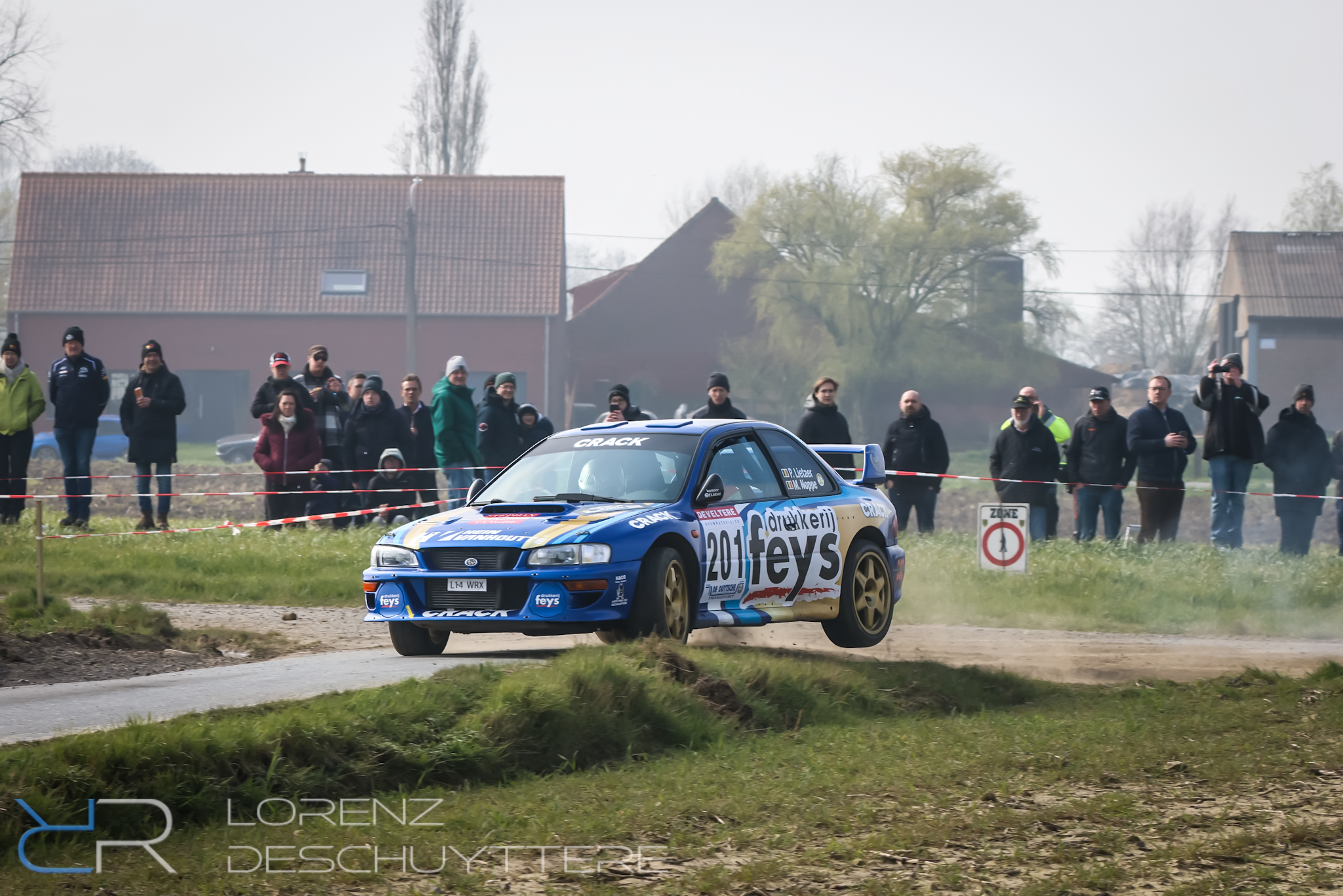 Grégoire Munster, Erik Caïs en Jos Verstappen aan de start van de ...
